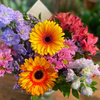 fresh arrangements and cut bouquet :: Flowers By Nature